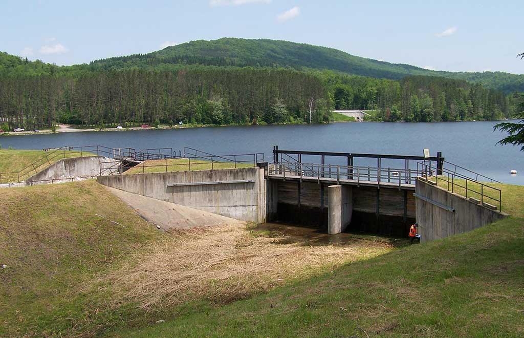 Marshfield-No.-6-Hydroelectric-Dam-Inspection-1 – DuBois & King, Inc.