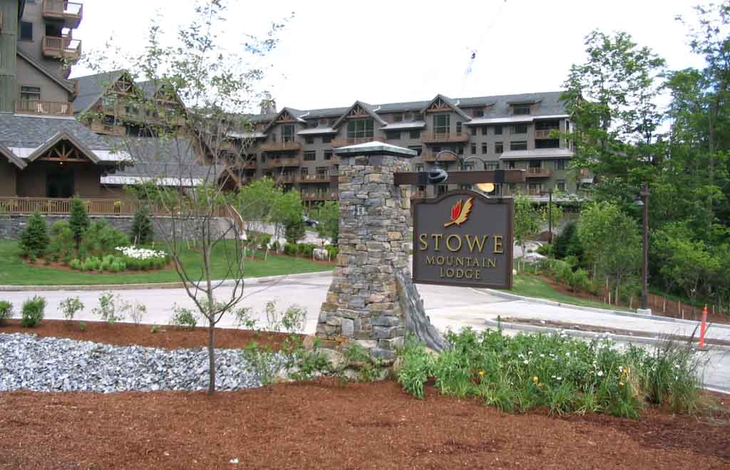 Stowe-Mountain-Lodge-2 – DuBois & King, Inc.